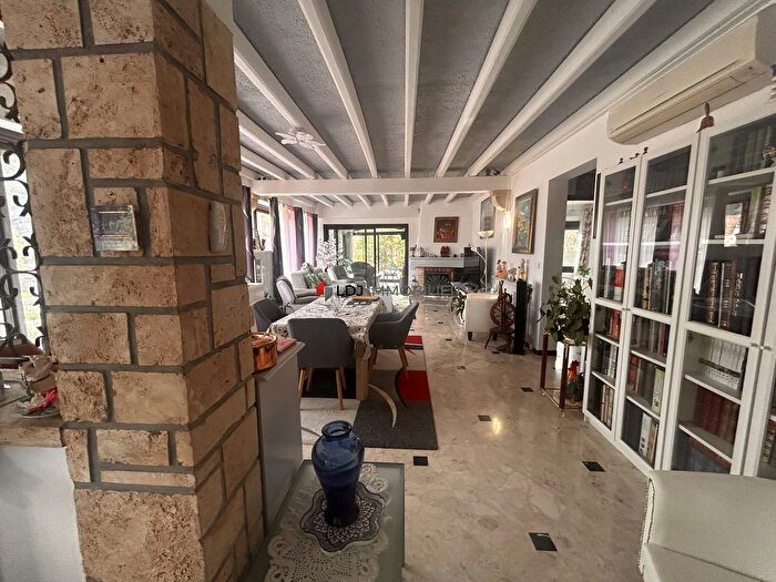 Maison à vendre - Amélie-les-Bains-Palalda - 5 pièces - 4 chambres