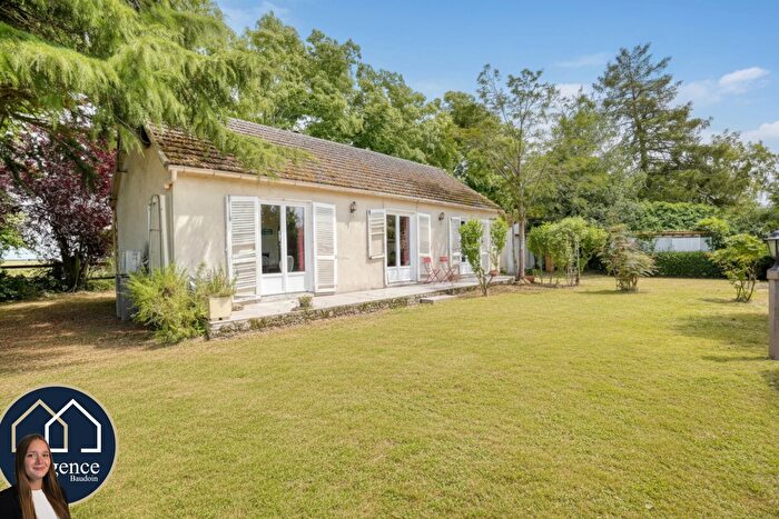 Maison 3 pièces à Nogent-le-Roi, à vendre