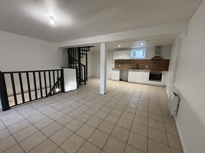 Sens, L'Amande : Appartement 3 pièces à louer