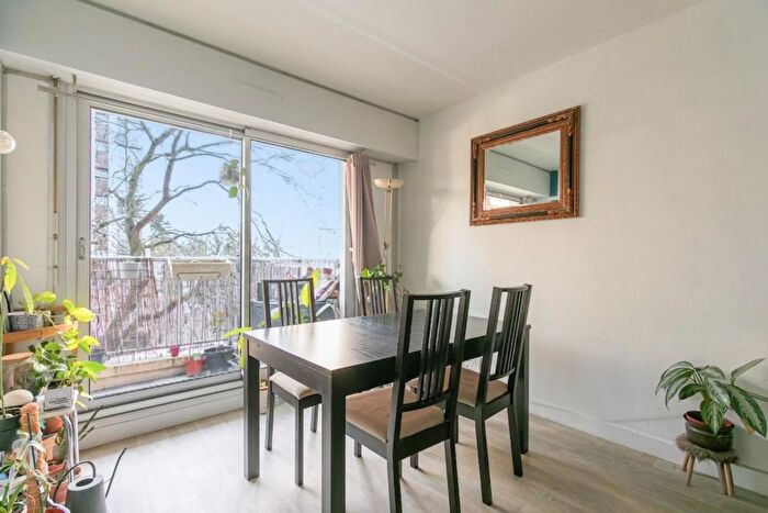 Appartement à vendre - Paris e , Mouzaia - 2 pièces - 1 chambre