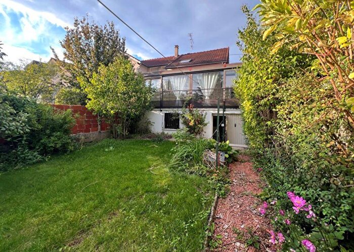 Maison à louer - Sens - 5 pièces - 3 chambres