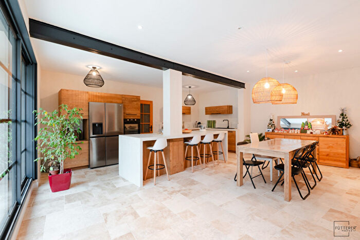 Maison à vendre - Armissan - 6 pièces - 5 chambres