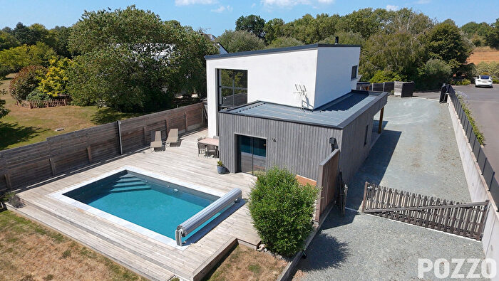 Montmartin-sur-Mer : Maison 5 pièces à vendre