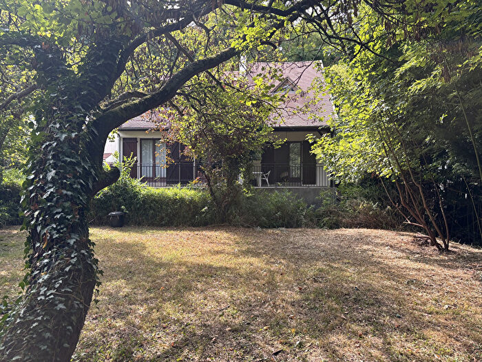 Maison à vendre - Rueil-Malmaison, Jonchere, Malmaison, Saint-Cucufa - 6 pièces - 5 chambres