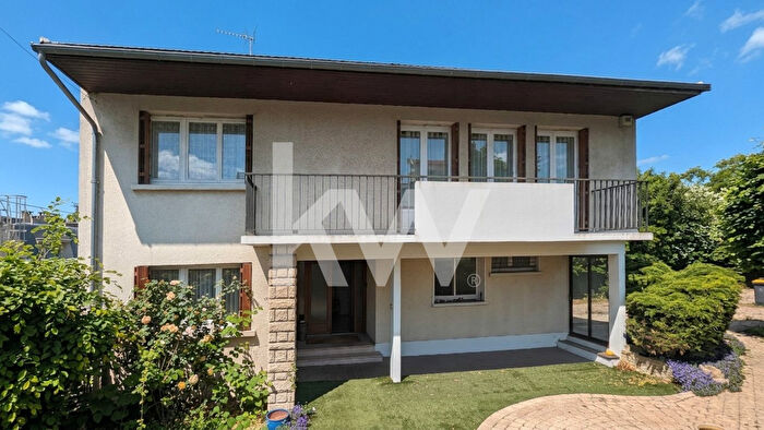 Enghien-les-Bains : Maison 5 pièces à vendre