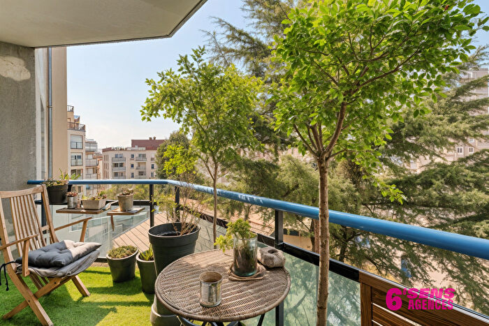 Appartement à vendre - Lyon e , Gerland - 5 pièces - 4 chambres