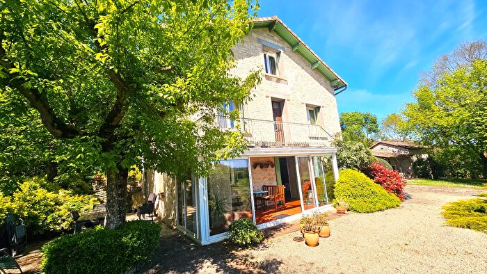 Maison 9 pièces à vendre à Lapenche