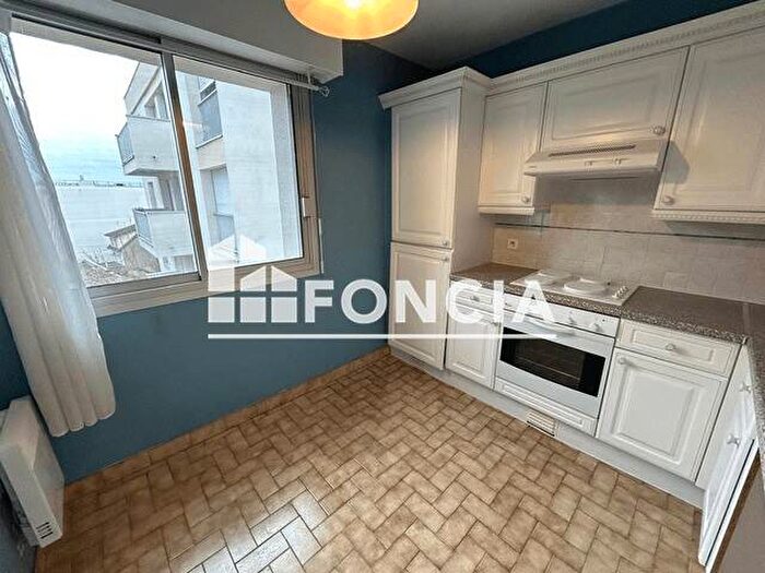 Appartement à louer - Charles de Gaulle-Gambetta, Savigny-sur-Orge - 1 pièce