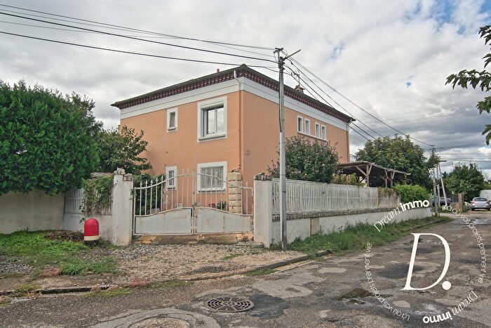 Maison à vendre - Fourques - 6 pièces - 4 chambres