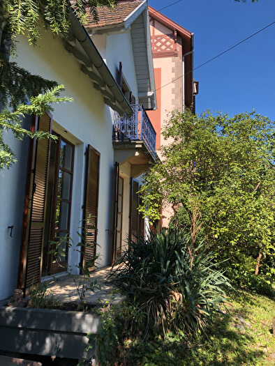 Maison à louer - Strasbourg, Neudorf, Saint-Urbain, Landsberg - 5 pièces - 3 chambres