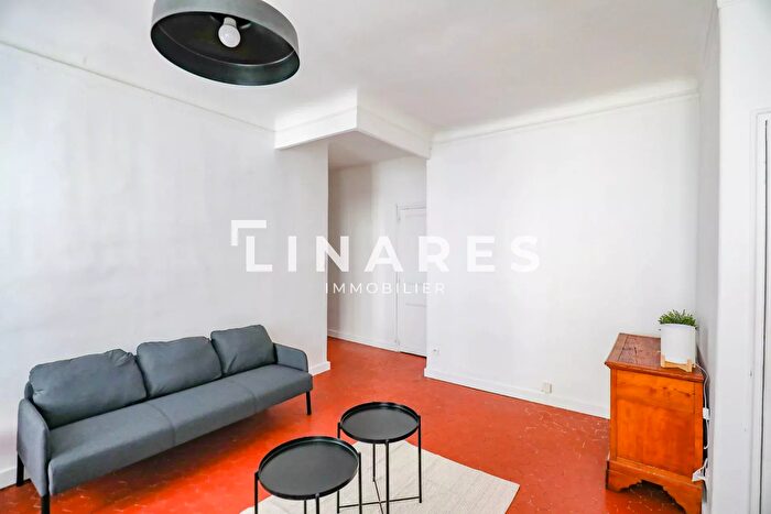 Appartement à louer - Marseille e , Grands Carmes - 2 pièces - 1 chambre