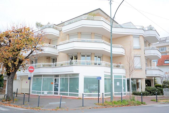 Appartement à vendre - Saint-Maur-des-Fossés, Adamville - 5 pièces - 3 chambres