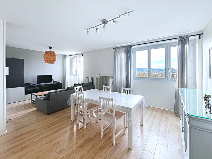 Appartement à vendre - Dijon, Voltaire, Champmaillot - 4 pièces - 2 chambres