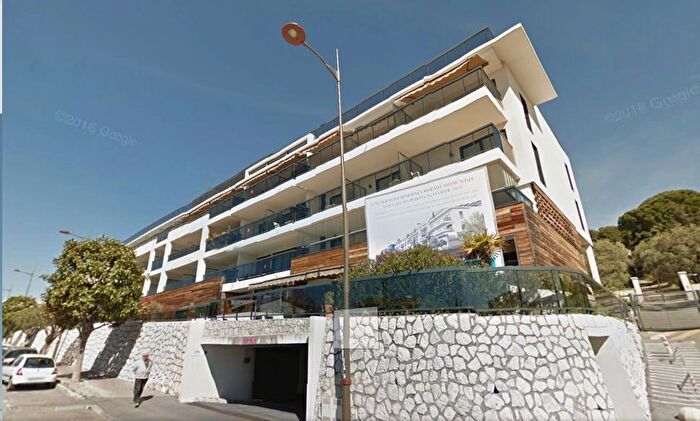 Appartement 4 pièces à Saint-Laurent-du-Var, Jacquons, Plateaux Fleuris, à louer