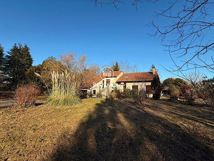 Maison à vendre - Saint-Victurnien - 7 pièces - 5 chambres