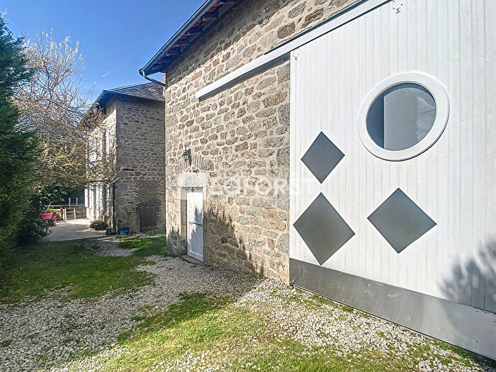 Maison à vendre - Saint-Denis-des-Murs - 8 pièces - 4 chambres