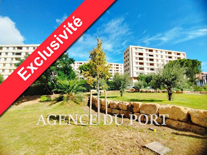 Appartement 3 pièces à Nice, Caucade, à vendre