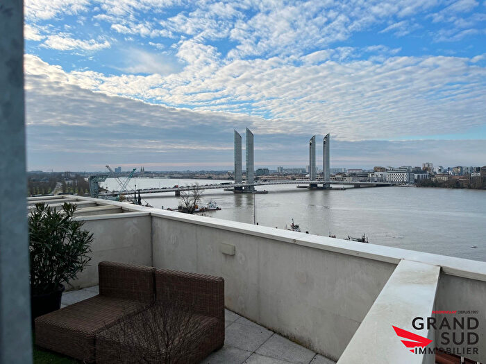 Appartement 3 pièces à Bordeaux, La Bastide, à louer
