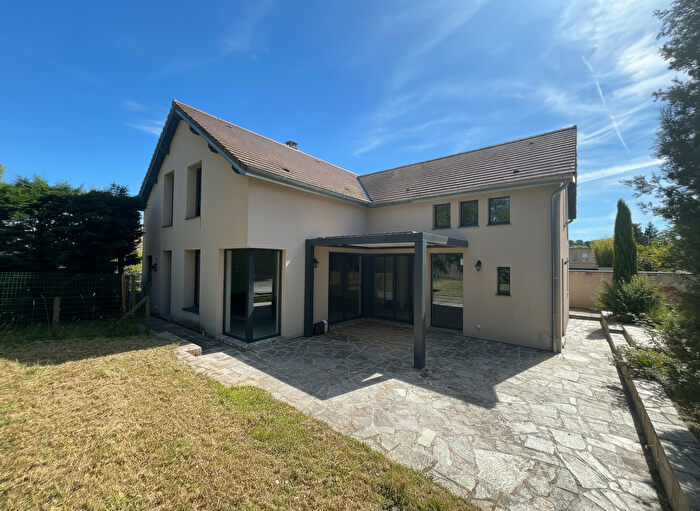 Maison 8 pièces à Saint-Léger-en-Yvelines, à vendre