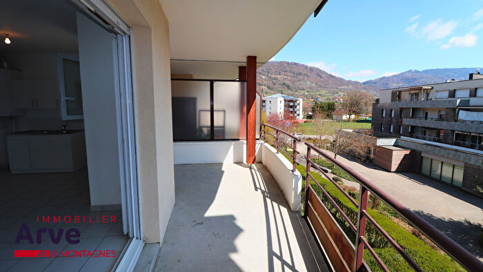 Appartement à vendre - Thyez - 3 pièces - 2 chambres