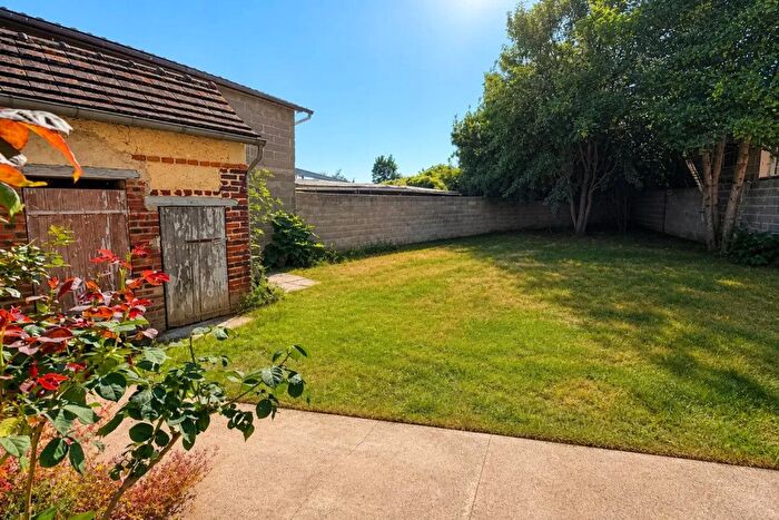 Beaumont-sur-Dême : Maison 4 pièces à vendre