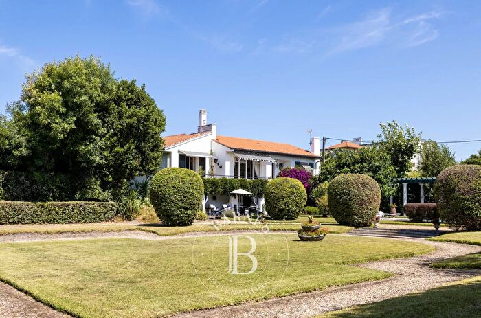 Maison à vendre - Anglet, Chambre dAmour - 10 pièces - 5 chambres