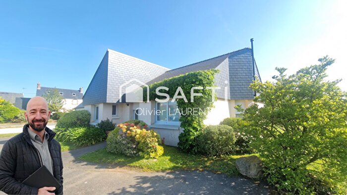 Maison 5 pièces à vendre à Trélévern
