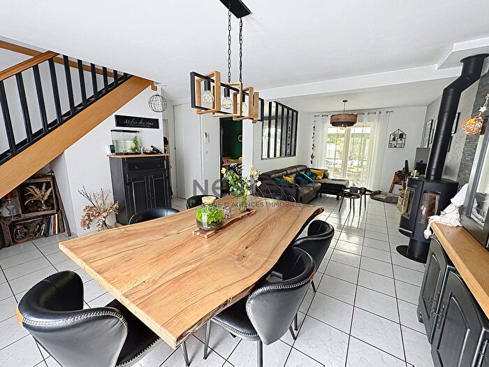 Maison 6 pièces à Le Louroux-Béconnais, à vendre