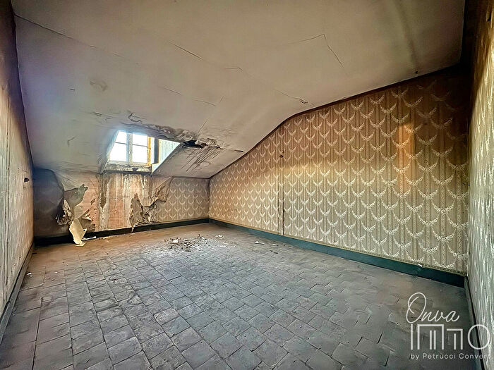 Appartement 1 pièce à vendre à Villefranche-sur-Saône, Ouest