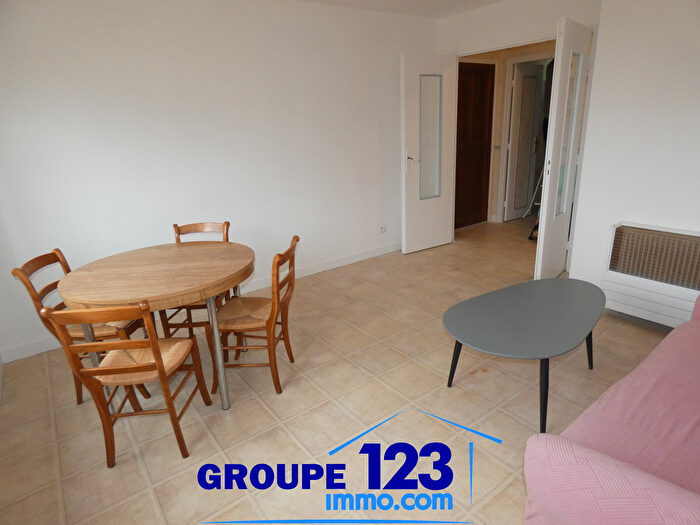Appartement à louer - Migennes - 3 pièces - 2 chambres