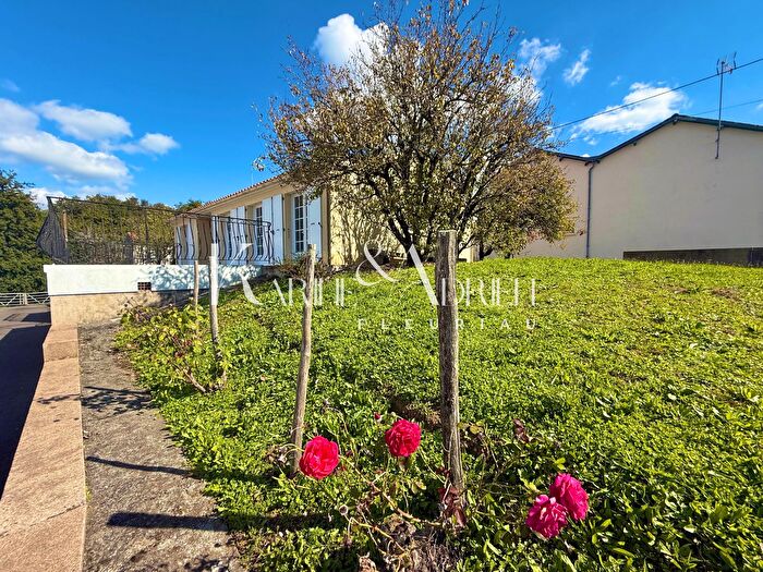 Maison à vendre - Bourneau - 4 pièces - 3 chambres