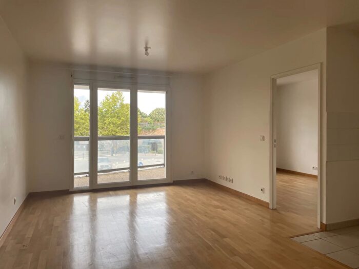 Appartement à vendre - Issy-les-Moulineaux, Les Epinettes, Le Fort, Les Hauts dIssy - 2 pièces - 1 chambre