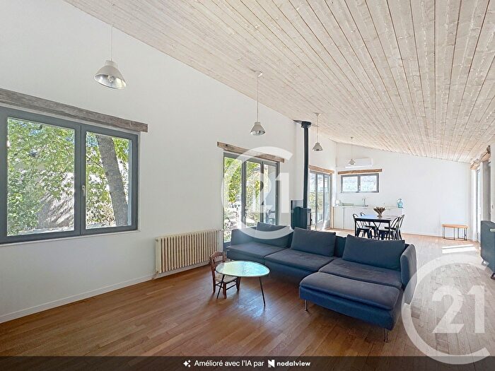 Maison 7 pièces à vendre à Saint-Sulpice-la-Pointe