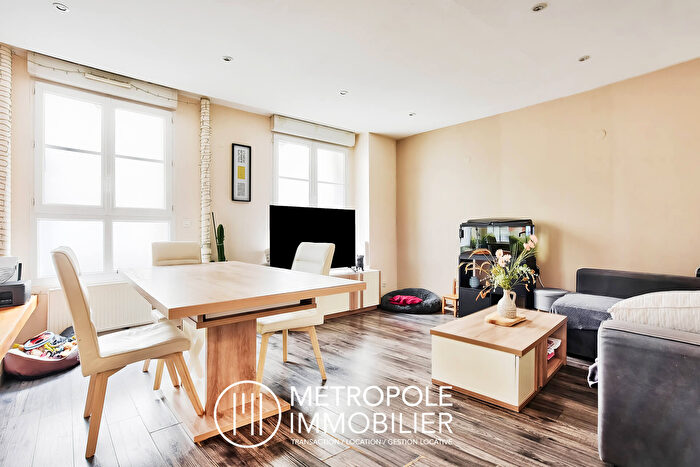 Appartement à vendre - Tarare - 4 pièces - 3 chambres