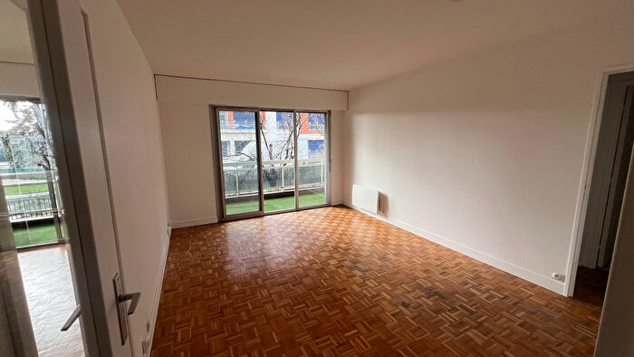 Appartement à louer - Cachan, Ouest Nord - 2 pièces - 1 chambre