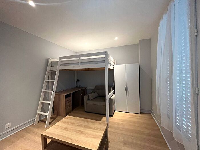 Entrée de Ville, Clichy - Appartement 1 pièce à louer