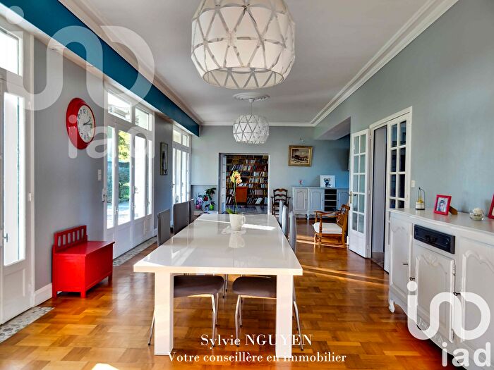 Maison à vendre - La Couronne - 12 pièces