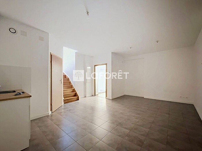Appartement 3 pièces à louer à Saint-Amour