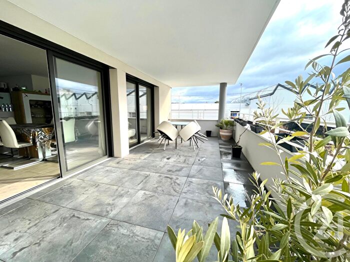 Appartement à vendre - Saint-Étienne, La Terrasse, Bel Air, Bergson, Carnot - 3 pièces - 2 chambres