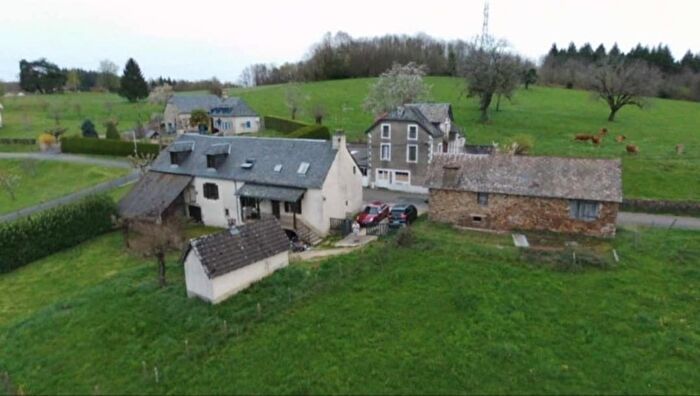 Maison à vendre - Marc-la-Tour - 4 pièces - 3 chambres