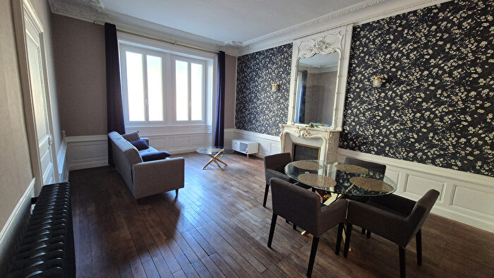 Appartement 2 pièces à Limoges, Centre-ville, Hôtel de Ville, Emailleurs, à louer
