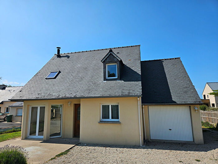 Maison à louer - Vildé-Guingalan - 5 pièces - 4 chambres