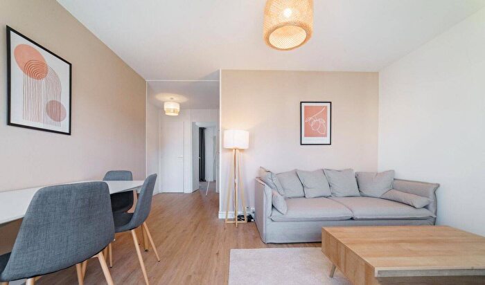 Appartement à louer - Clément, Villeurbanne - 4 pièces - 3 chambres