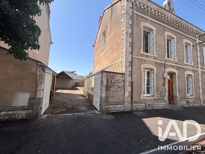 Maison 9 pièces à Loudun, à vendre