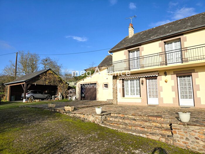 Maison à vendre - Saint-Pierre-sur-Orthe - 5 pièces - 3 chambres