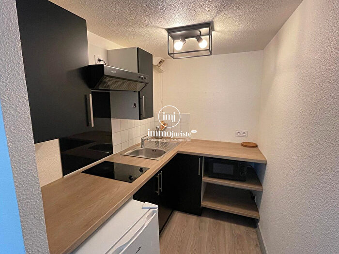 Appartement à louer - Limoges, Centre-ville, Hôtel de Ville, Emailleurs - 1 pièce