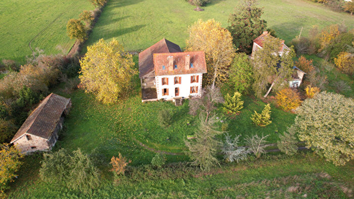 Maison à vendre - La Chapelaude - 8 pièces - 5 chambres