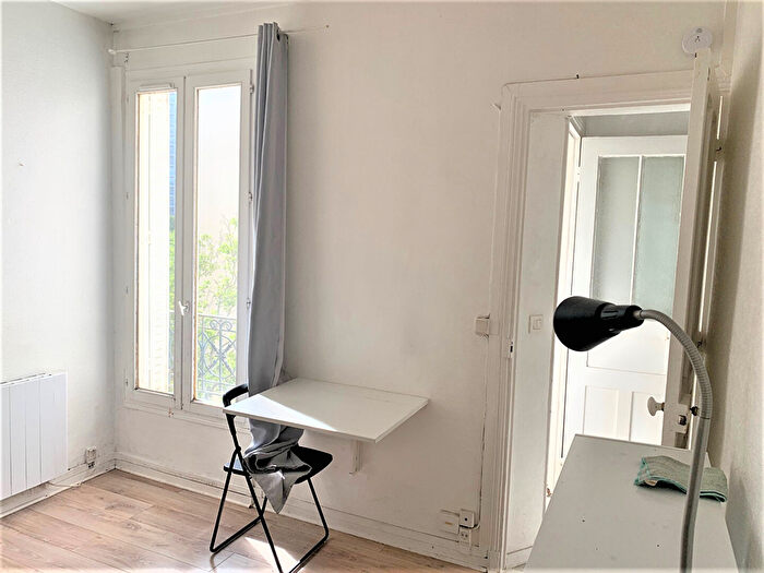 Courbevoie : Appartement 1 pièce à vendre