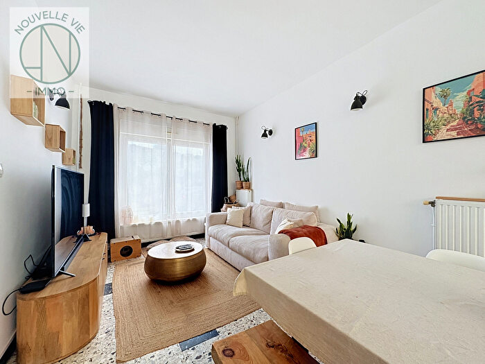 Villeneuve-d'Ascq, Pres, Flers Bourg, Château : Maison 4 pièces à vendre