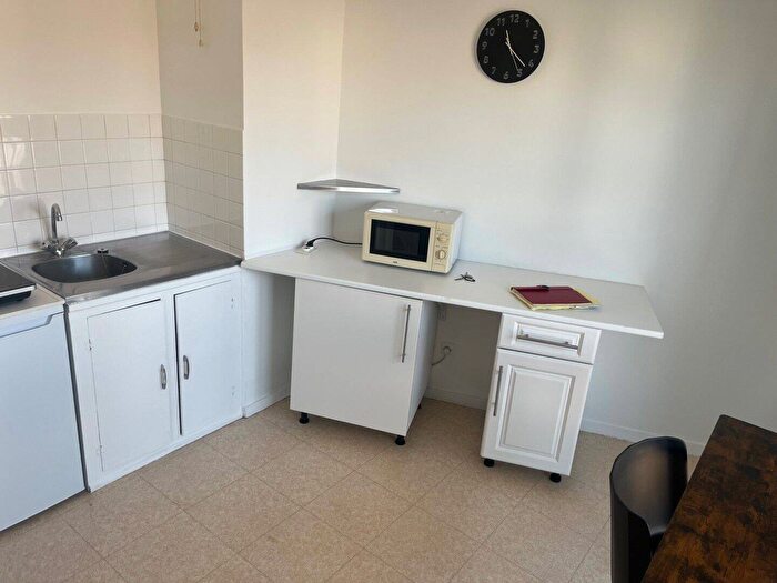 Appartement à louer - La Métare Le Portail Rouge, Saint-Étienne - 1 pièce